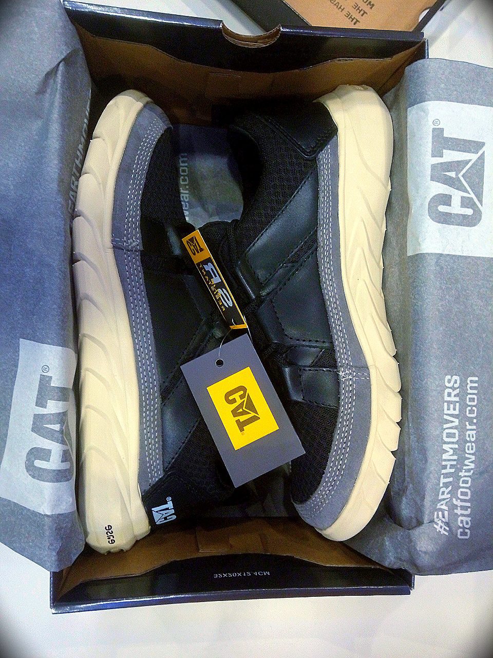 CAT – Branded Shoes